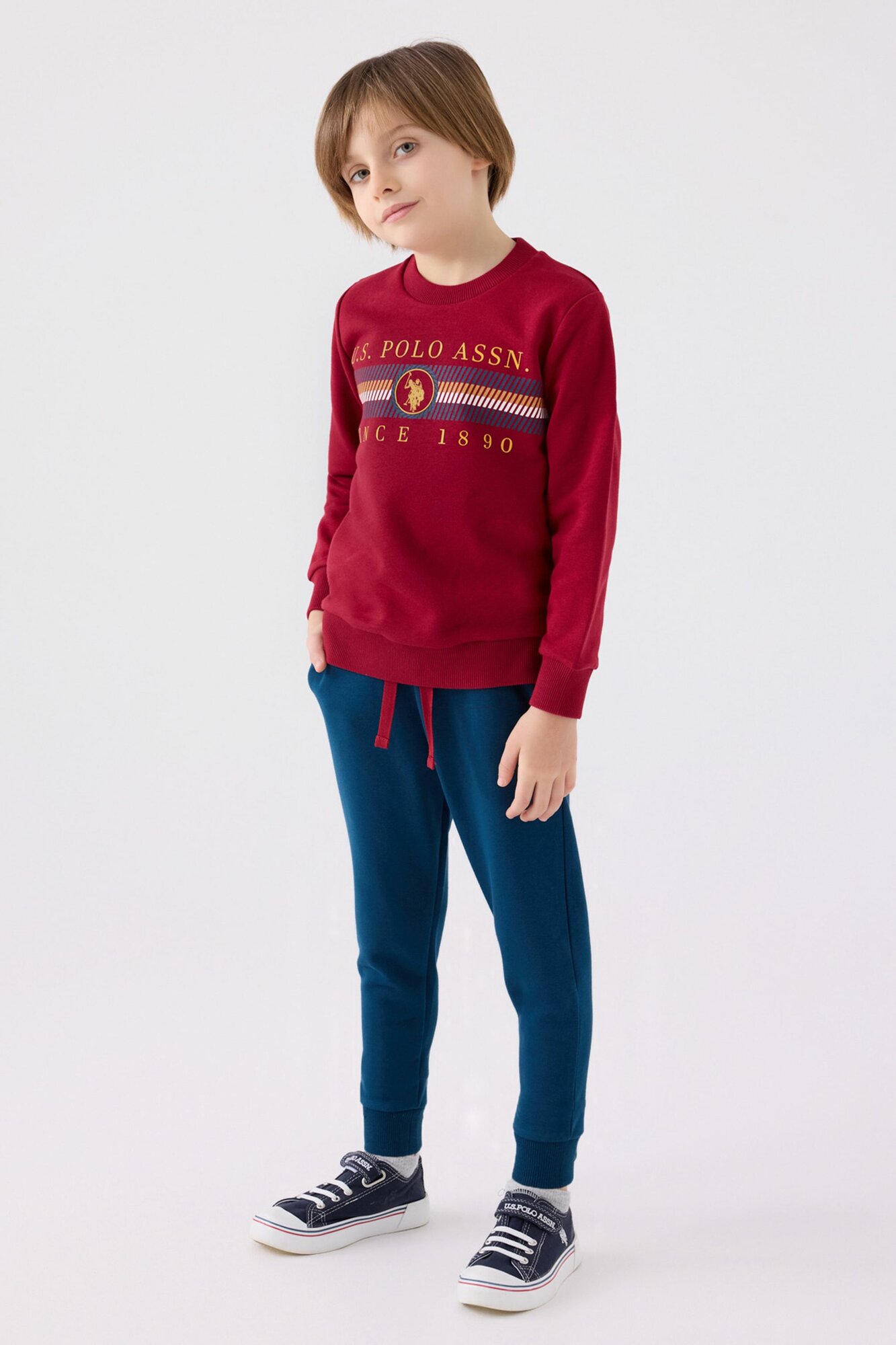 Костюм спортивный