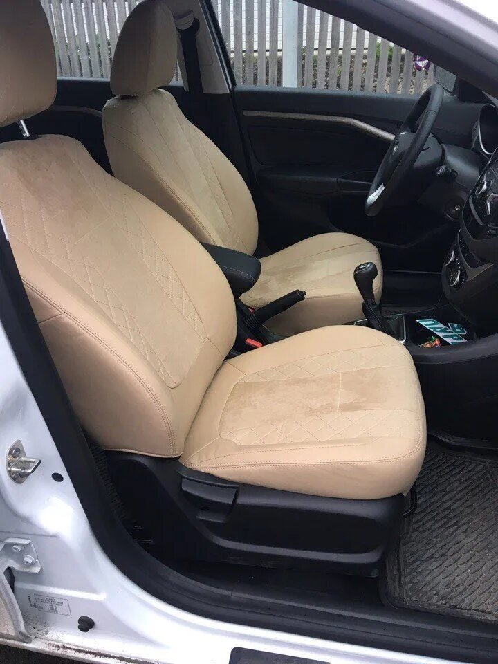 Модельные авточехлы на Lada Vesta №12