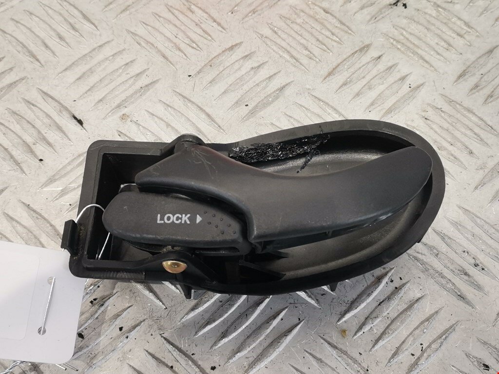 Ручка двери внутренняя передняя левая Ford Focus 1 XS41A22601AK арт. 1534438