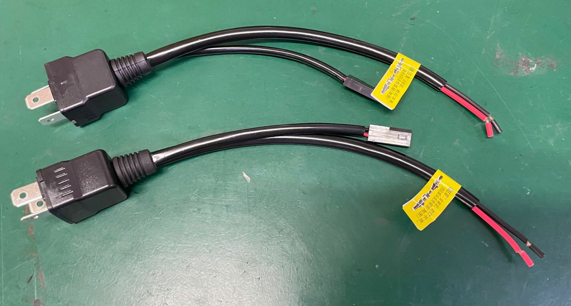 Проводка для биксенона H4 12V Раздельная (комплект на две фары)