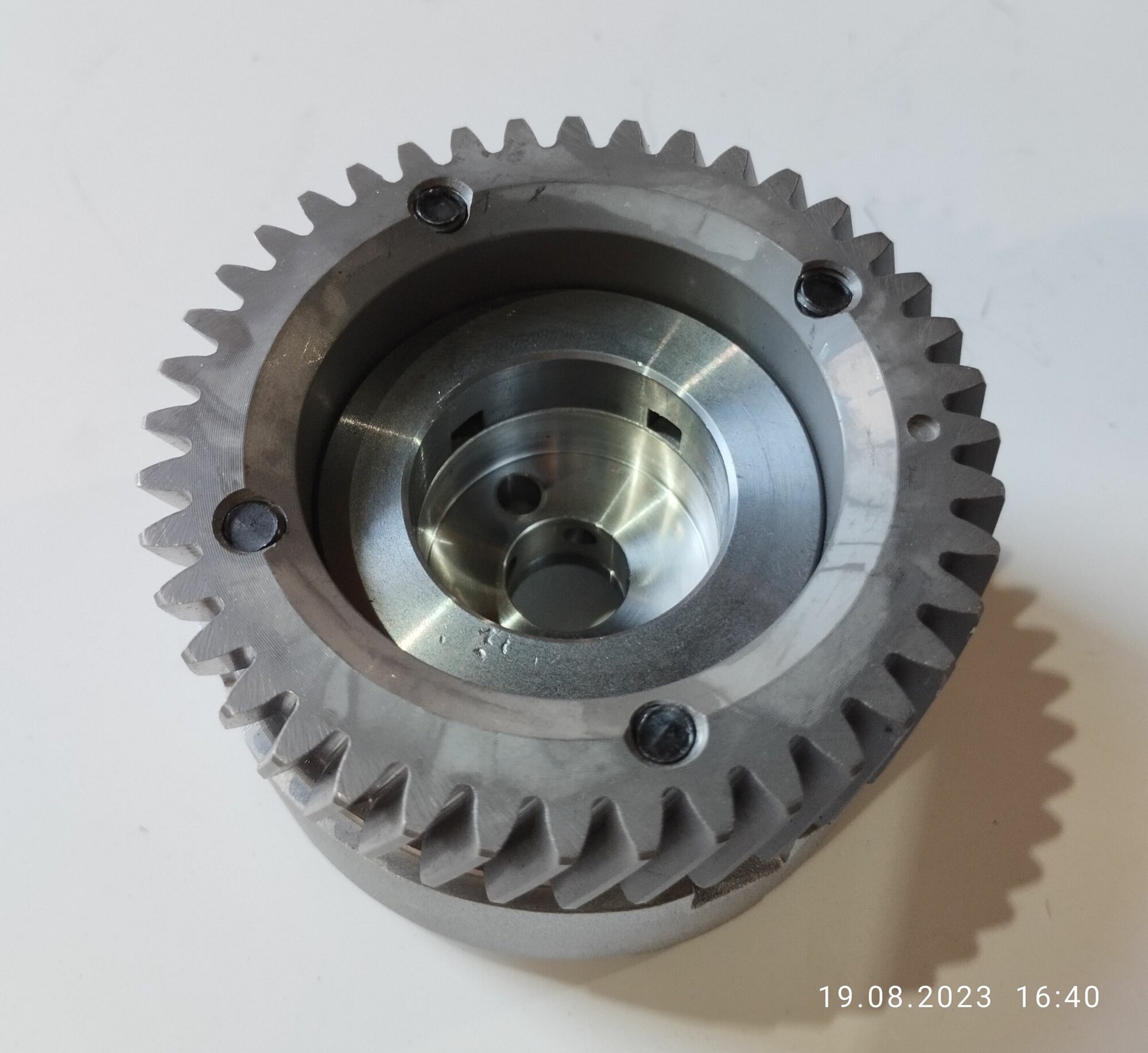 Регулятор фаз Geely GC6 [1.5 16V 5MT седан] 101605198001