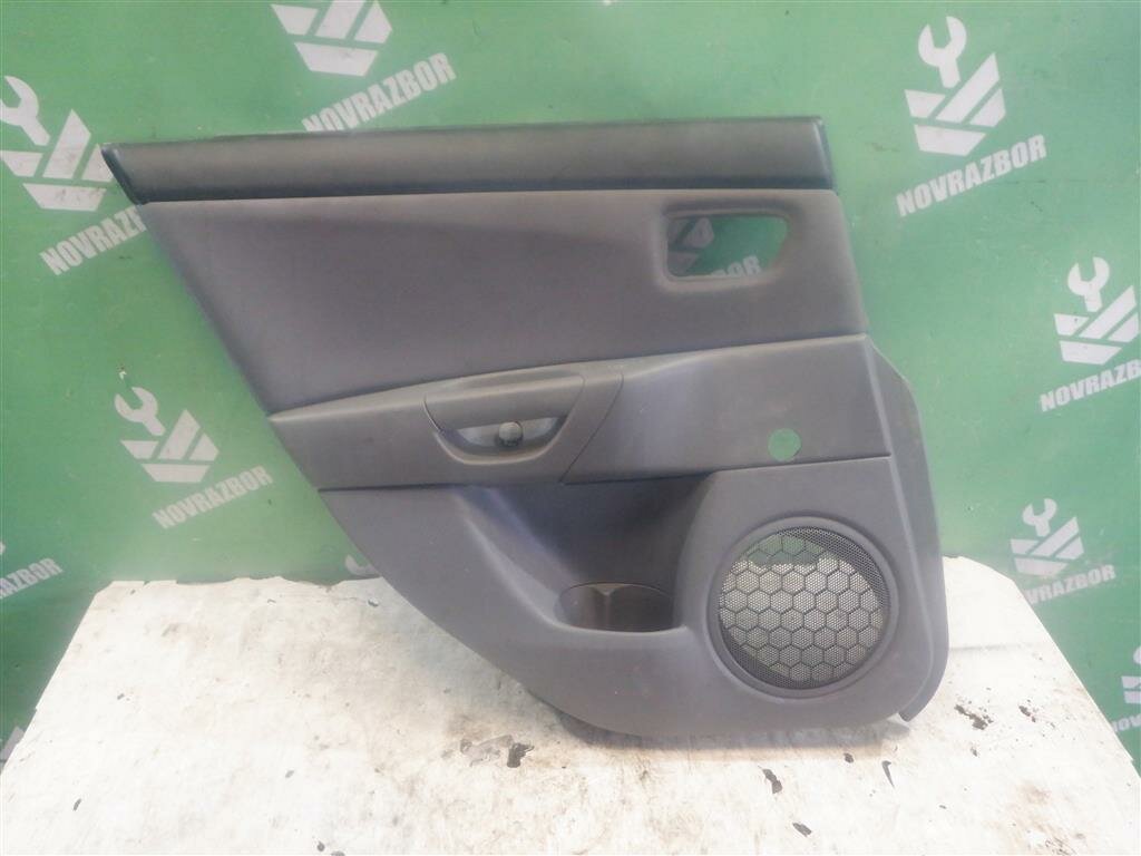 Обшивка двери задней левой Mazda Mazda 3 BK 02-09