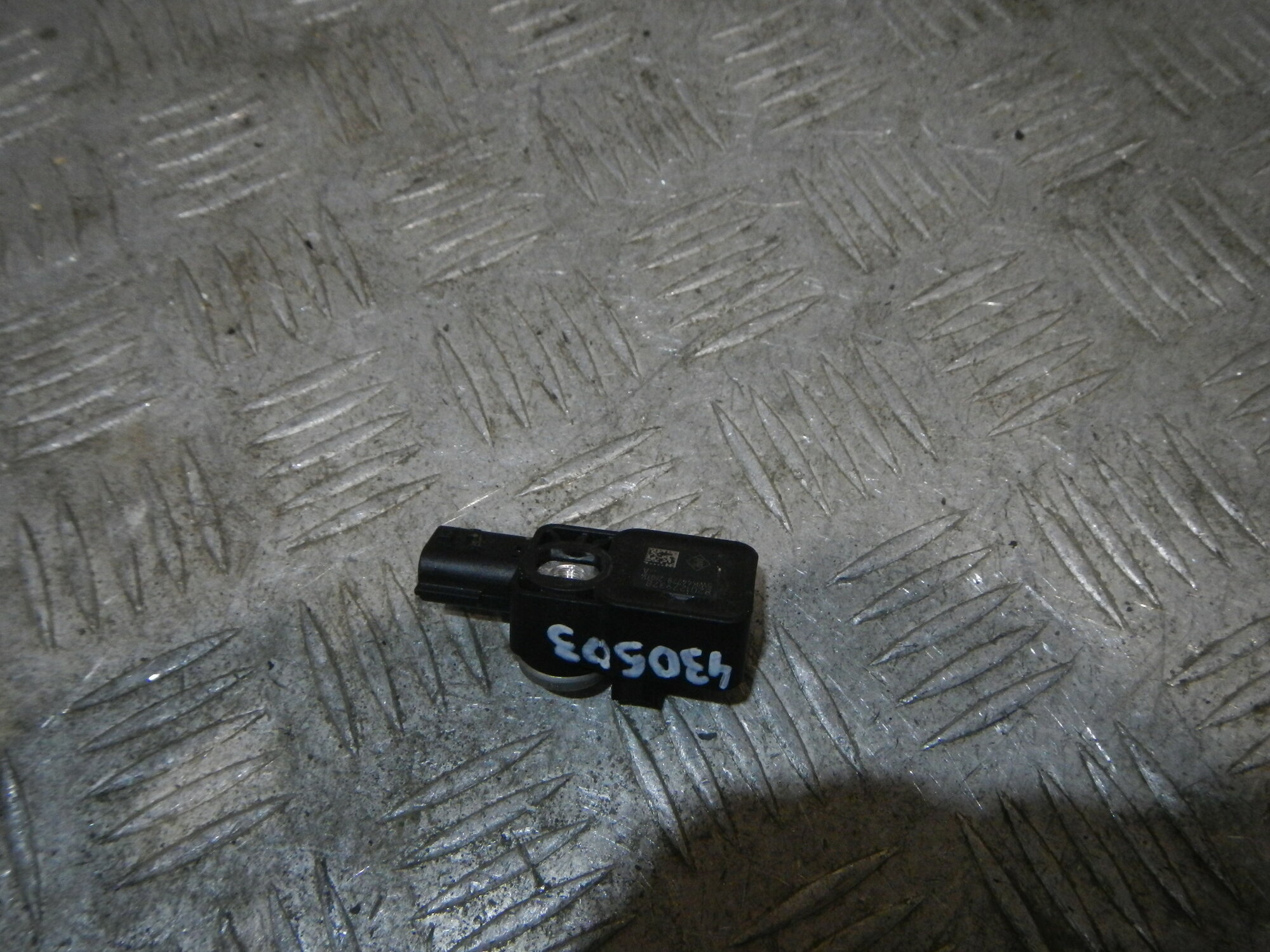 Б/У Датчик AIR BAG, Renault (Рено)-FLUENCE (10-) RENAULT FLUENCE (10-) Без видимых повреждений. 430503 RENAULT арт. 8201...