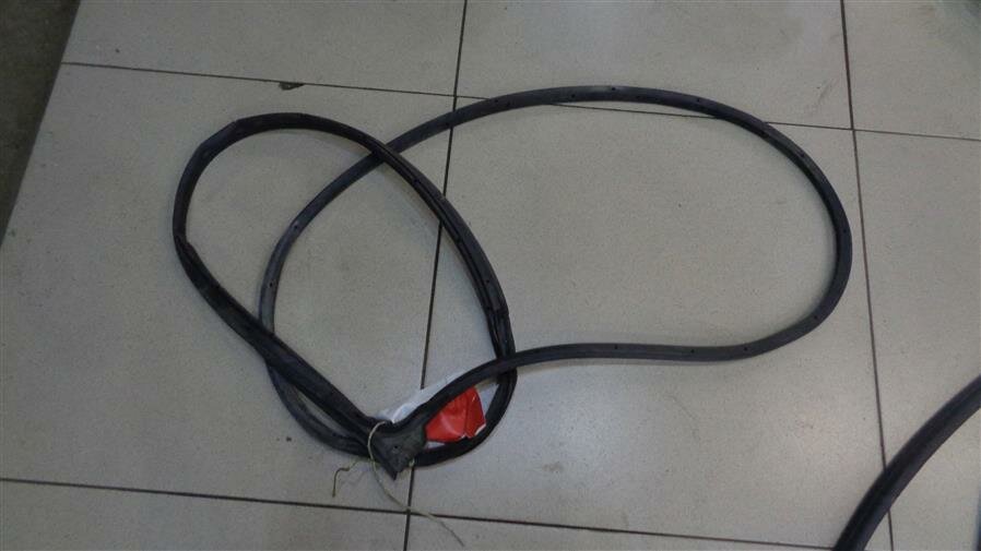 Уплотнитель двери передней правой от Mazda 6 GJ, GL 2012>