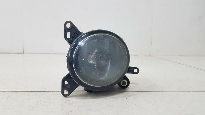 Фара противотуманная правая Mitsubishi Lancer X CX, CY 2007 кат.номер: 8321A660 2142040R