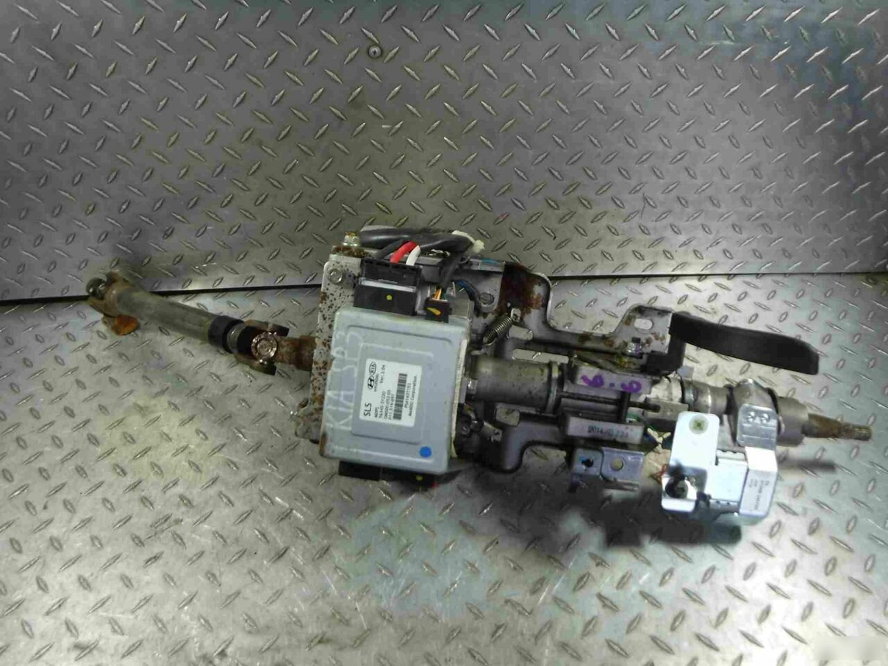 Колонка рулевая Kia Sportage III (2010—2014) 563103U520