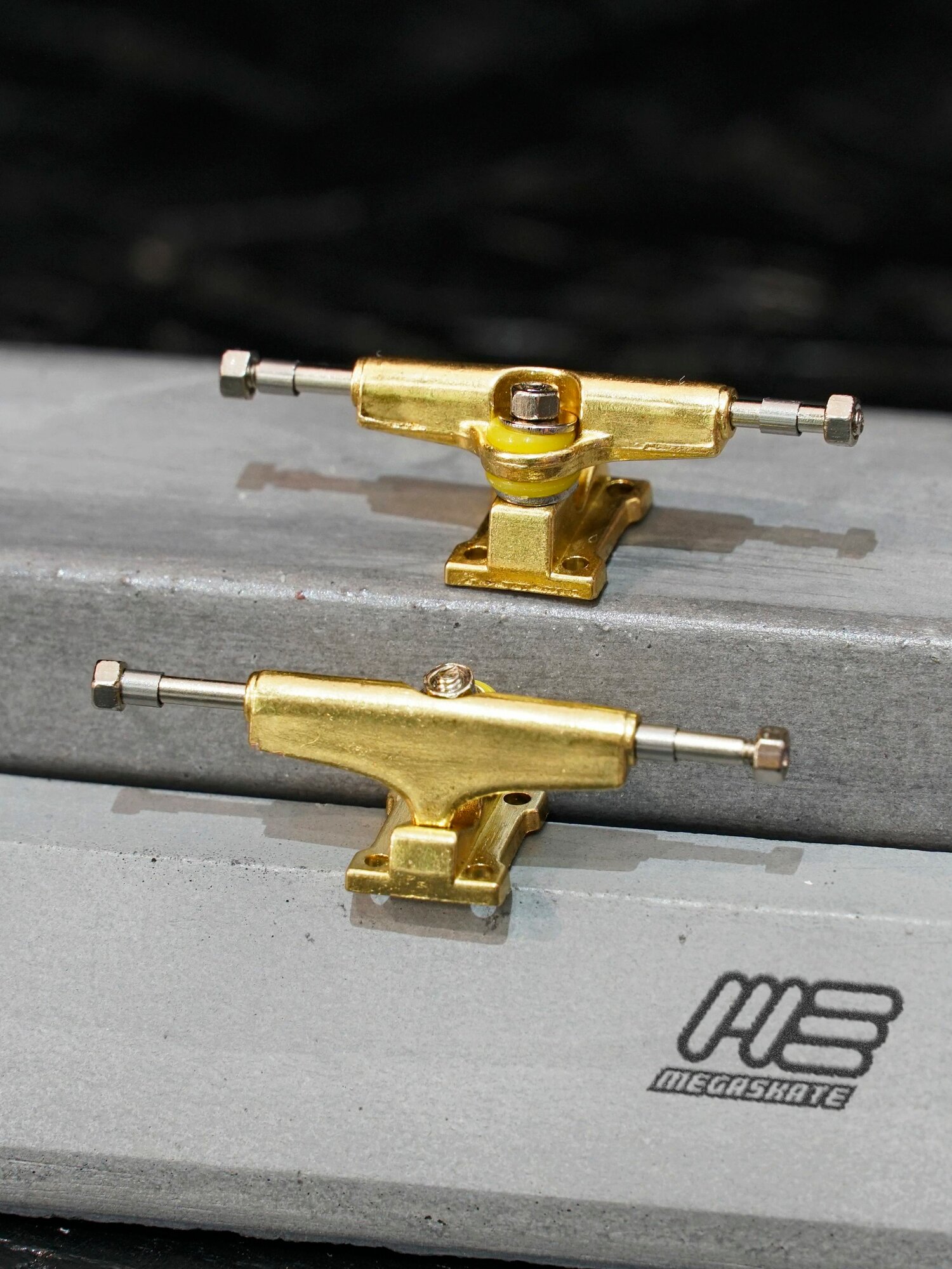 Подвески для фингерборда MSS Base 32 мм золотые