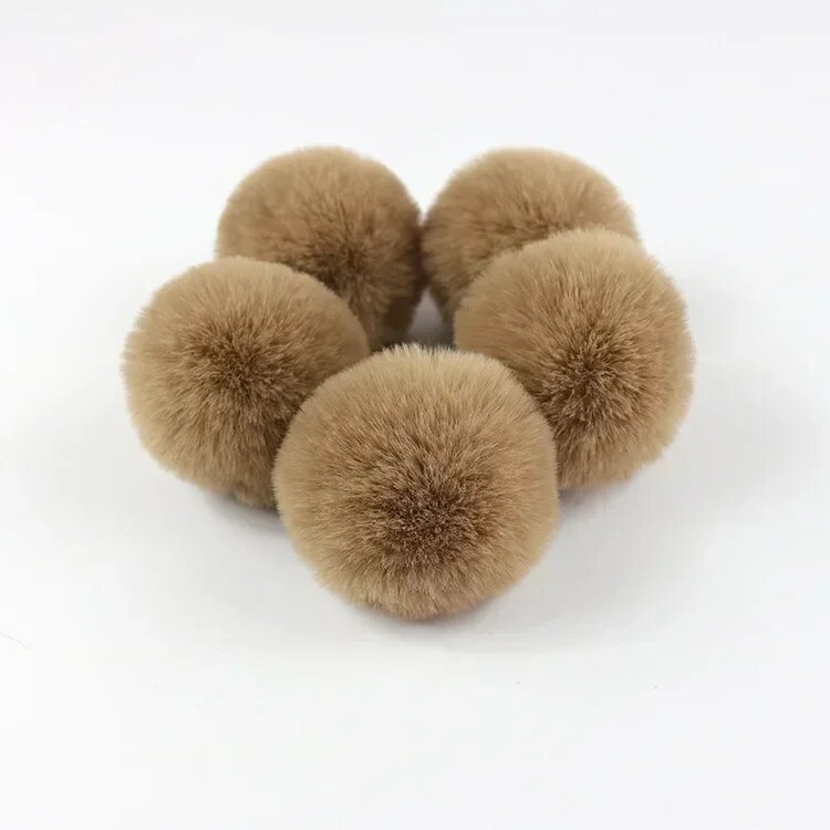Помпоны из искусственного меха, хаки, 4-5 см, 5 шт.