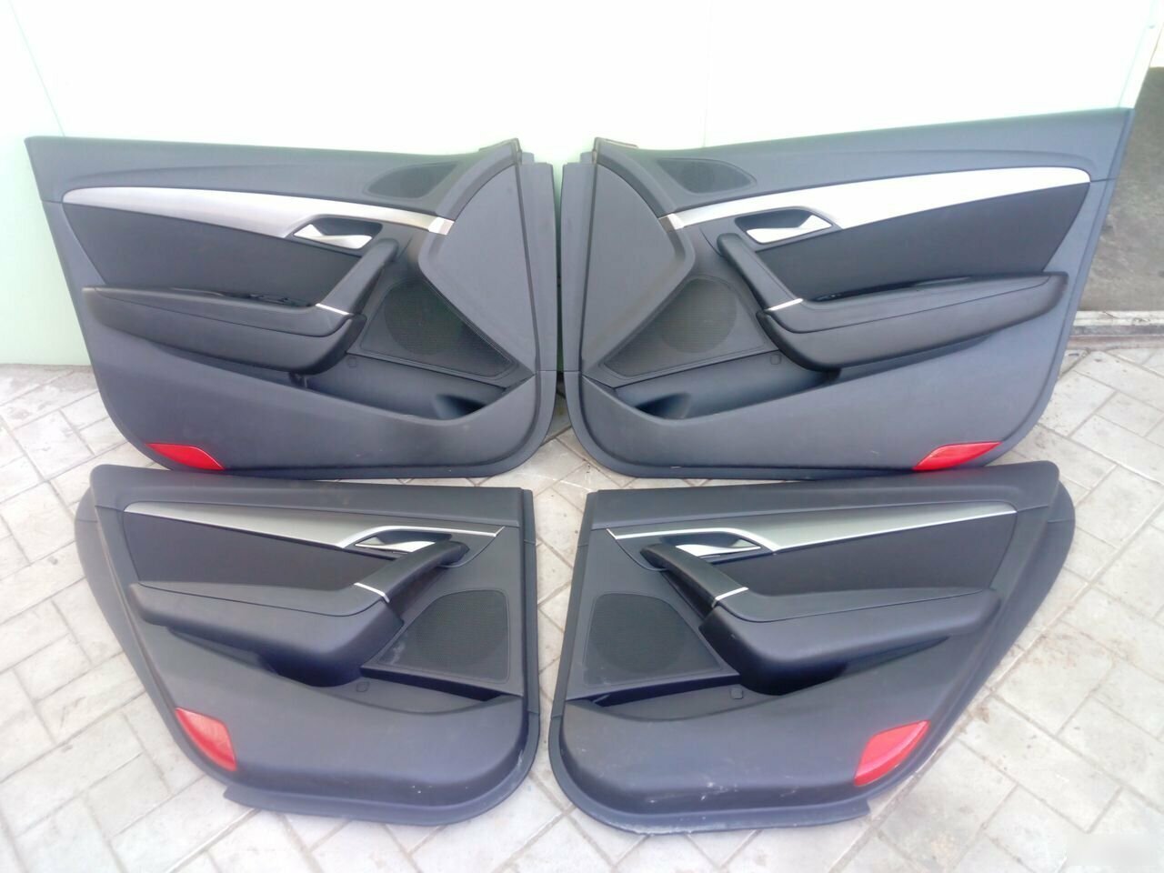 Обшивка двери задняя левая Hyundai I40 VF G4NA 833083Z130VGR