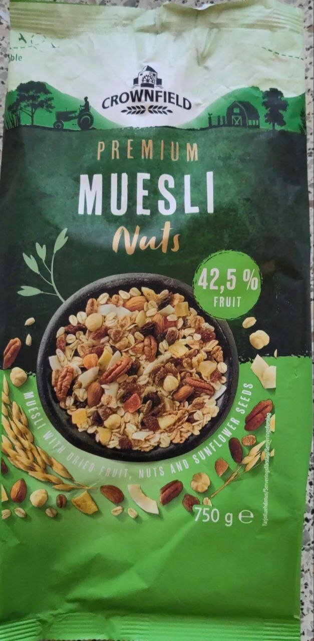 Мюсли (фруктовое ассорти с орехами) Crownfield 750 гр