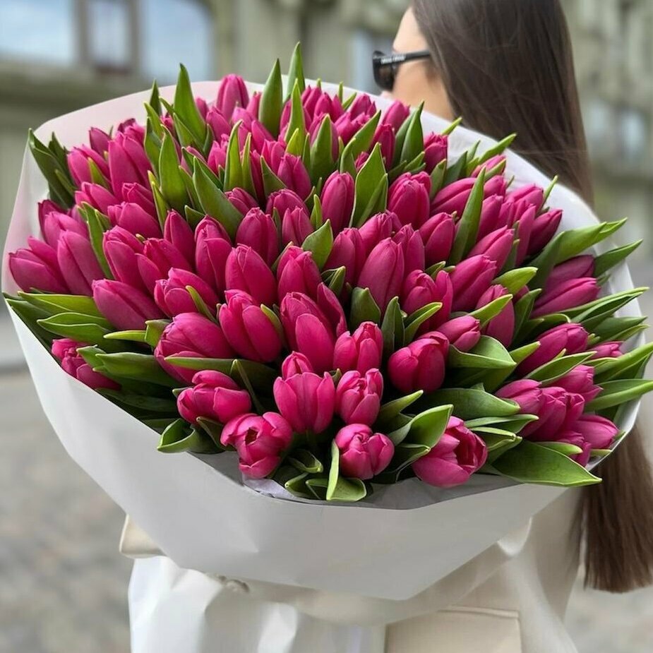 Букет из фиолетовых тюльпанов 101 шт, красивый букет цветов, шикарный, премиум цветы, премиум букет