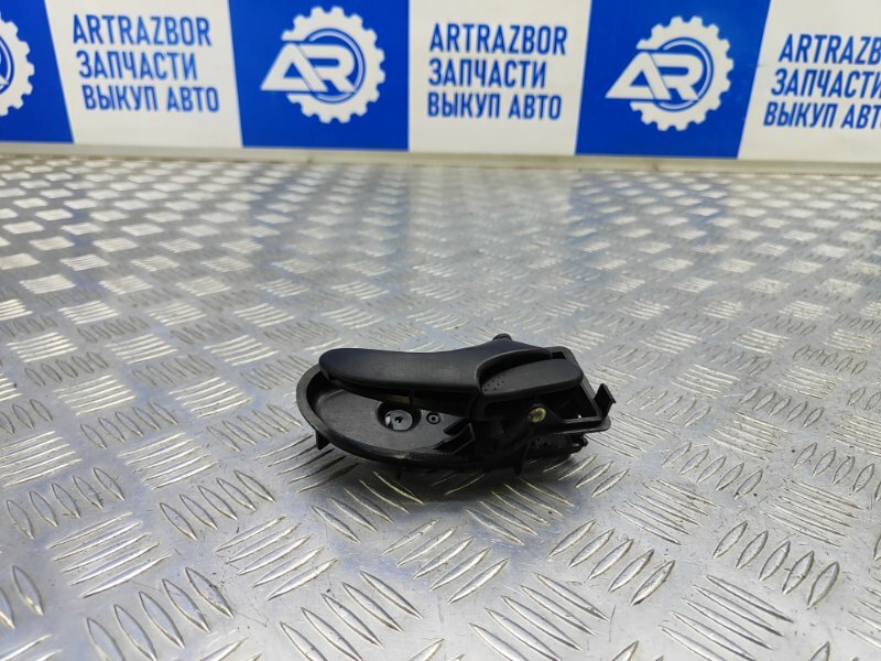 Б/У Ручка двери задней внутренняя правая Ford Focus 1 / Форд Фокус 1 1.6 CDDA 97 Л.С 2004