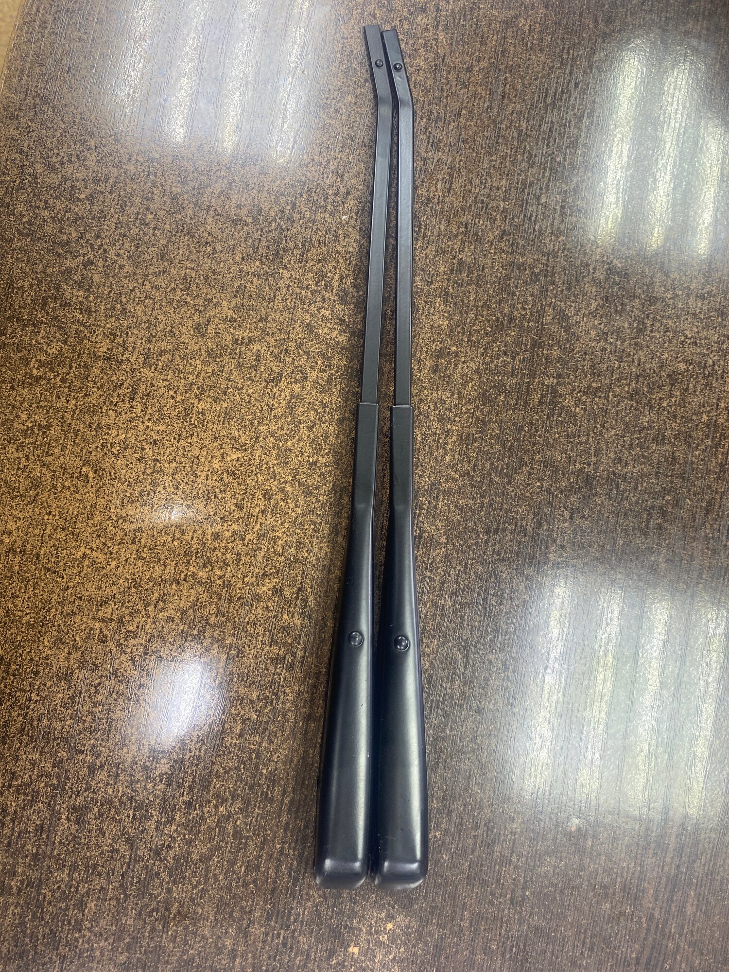 Поводок стеклоочистителя ВАЗ_2108 2114 215 21099 2109 передний прямой