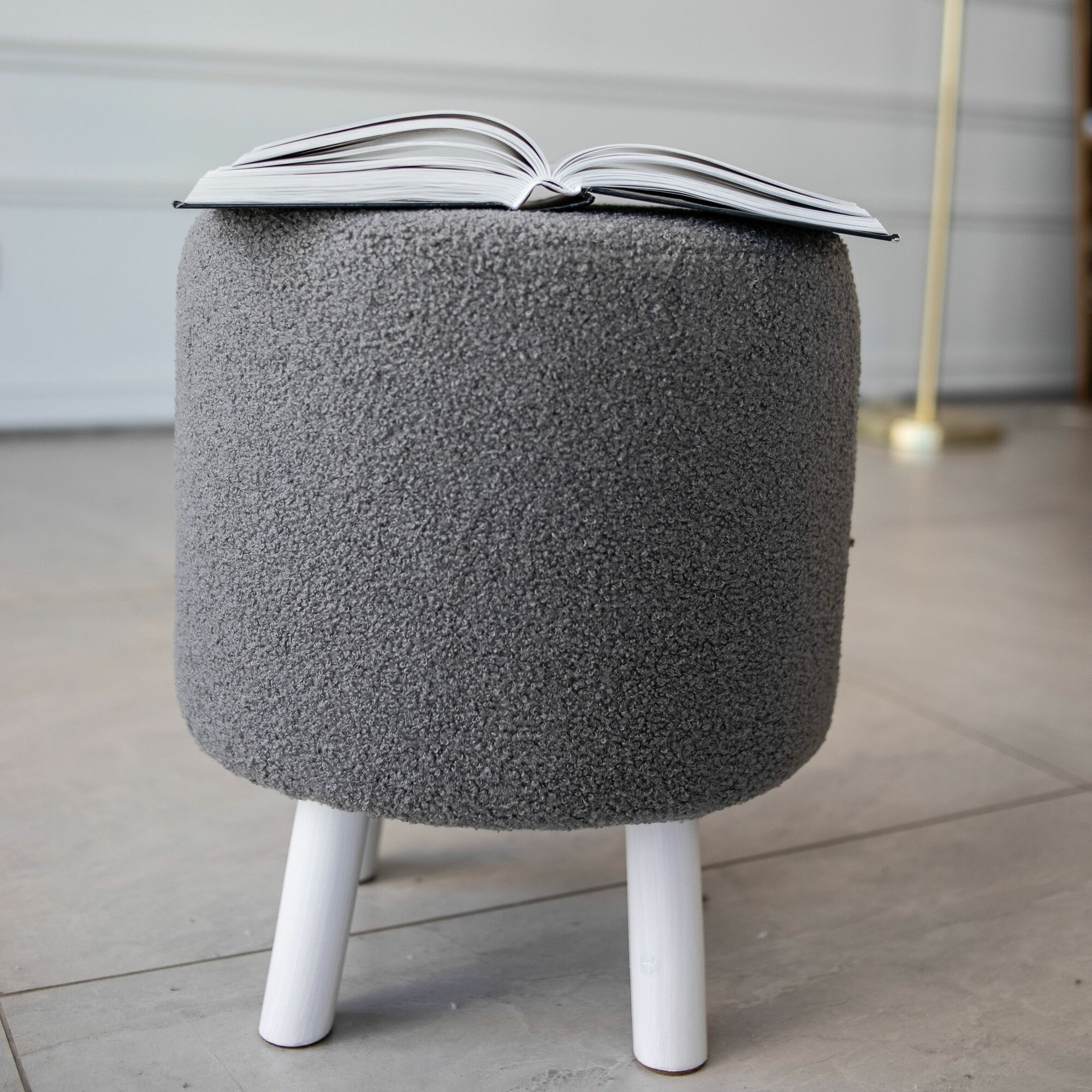 Пуфик в прихожую со съемным чехлом букле