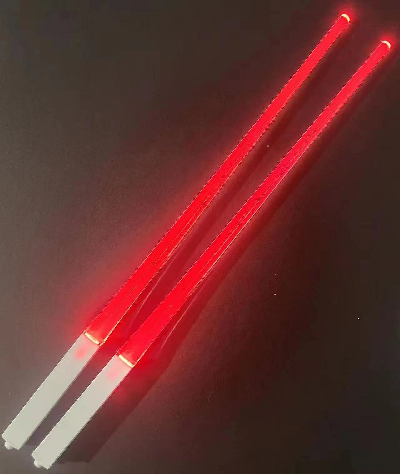 Светящиеся палочки для еды [Логотип Дизайн] мигающие световые палочки флуоресцентные палочки разноцветные 9-цветные палочки для концертов вечеринок (Одна красная палочка)