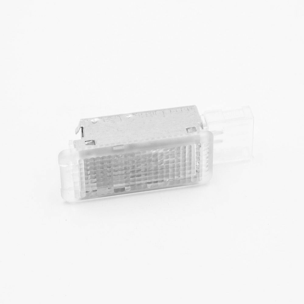 Фонарь салона VW Polo VAG 6L0947415