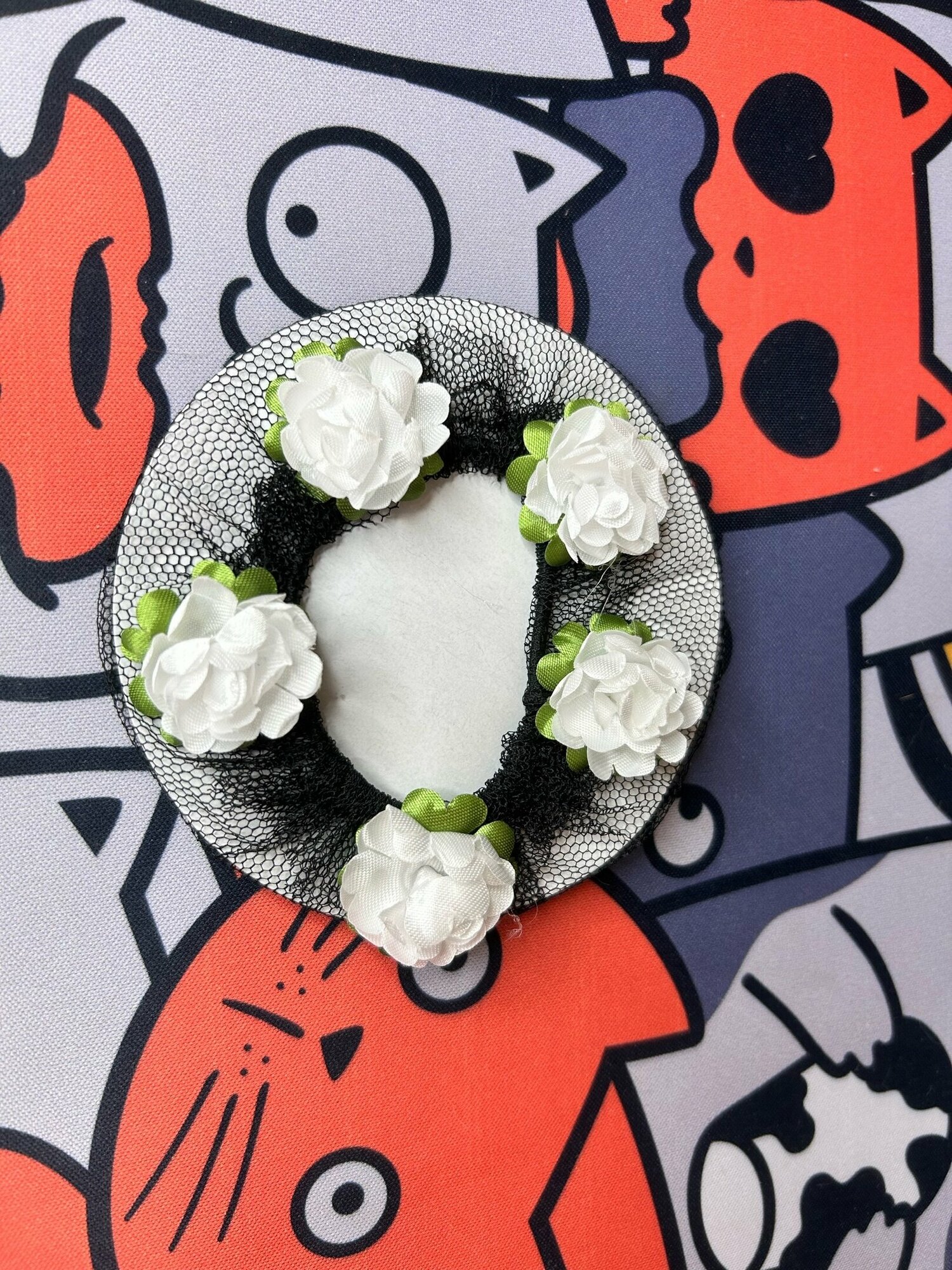 Сеточка для пучка волос чёрный. Розочки