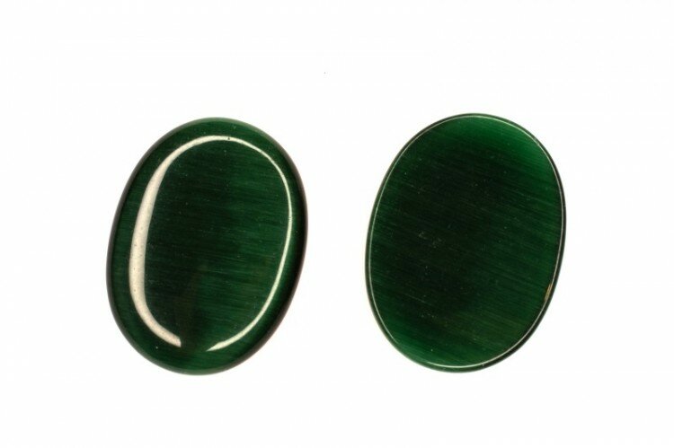 Кабошон овальный Кошачий глаз 40х30х6,5мм, цвет темно-зеленый, 2032-017, 1шт