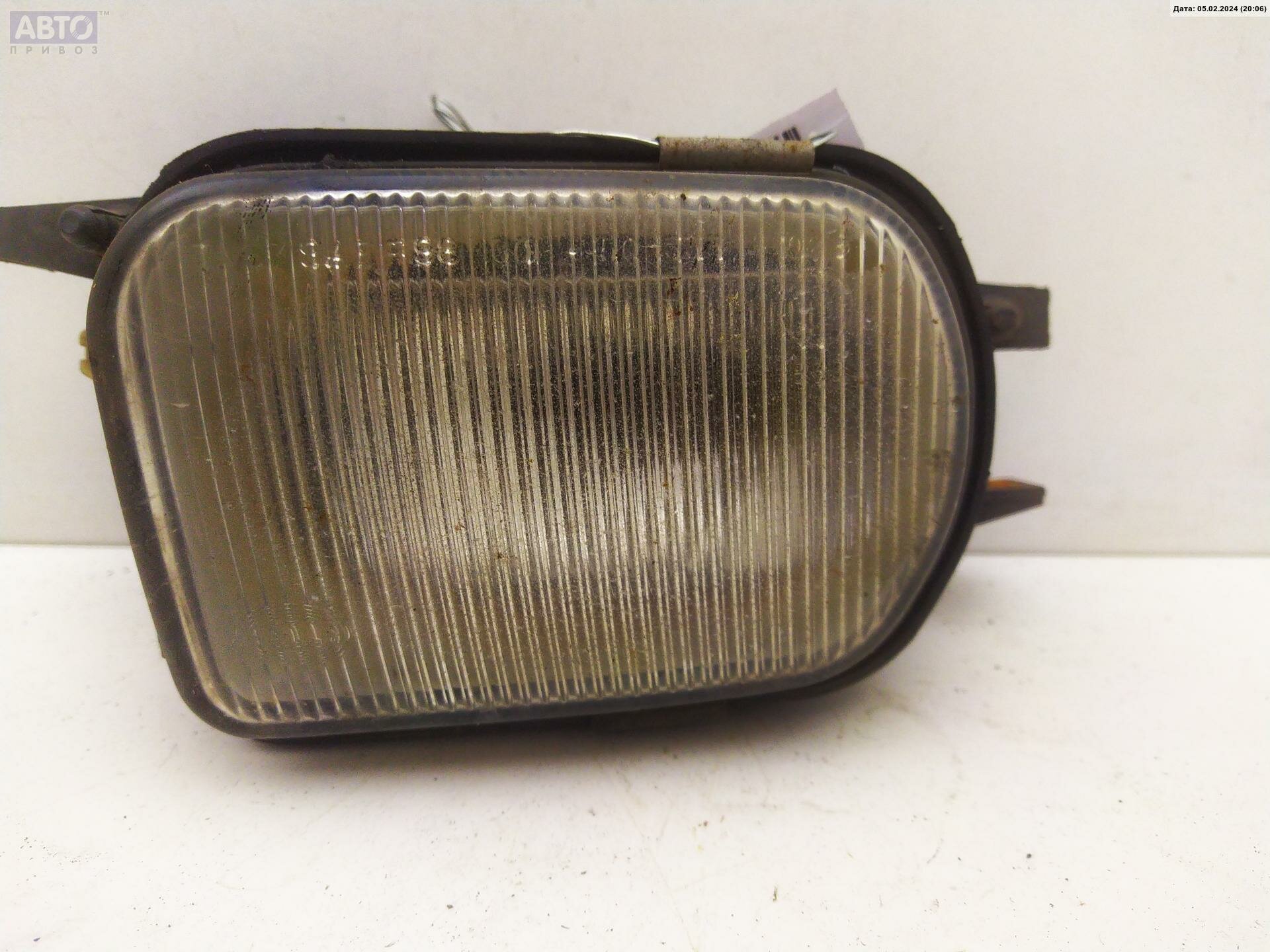 Фара противотуманная левая Mercedes C-Class W203 (2000-2006)