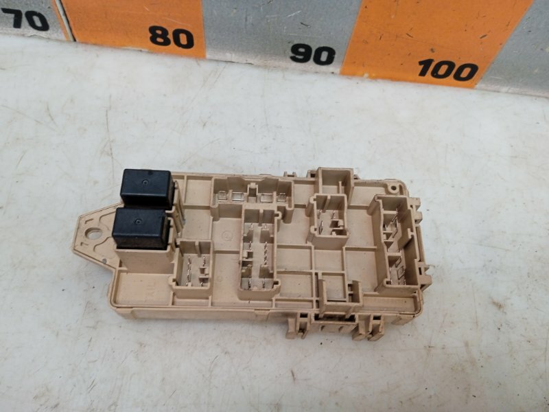 Б/У Блок предохранителей Subaru Legacy 2000 3, BH 351747 SUBARU арт. 82201AE000