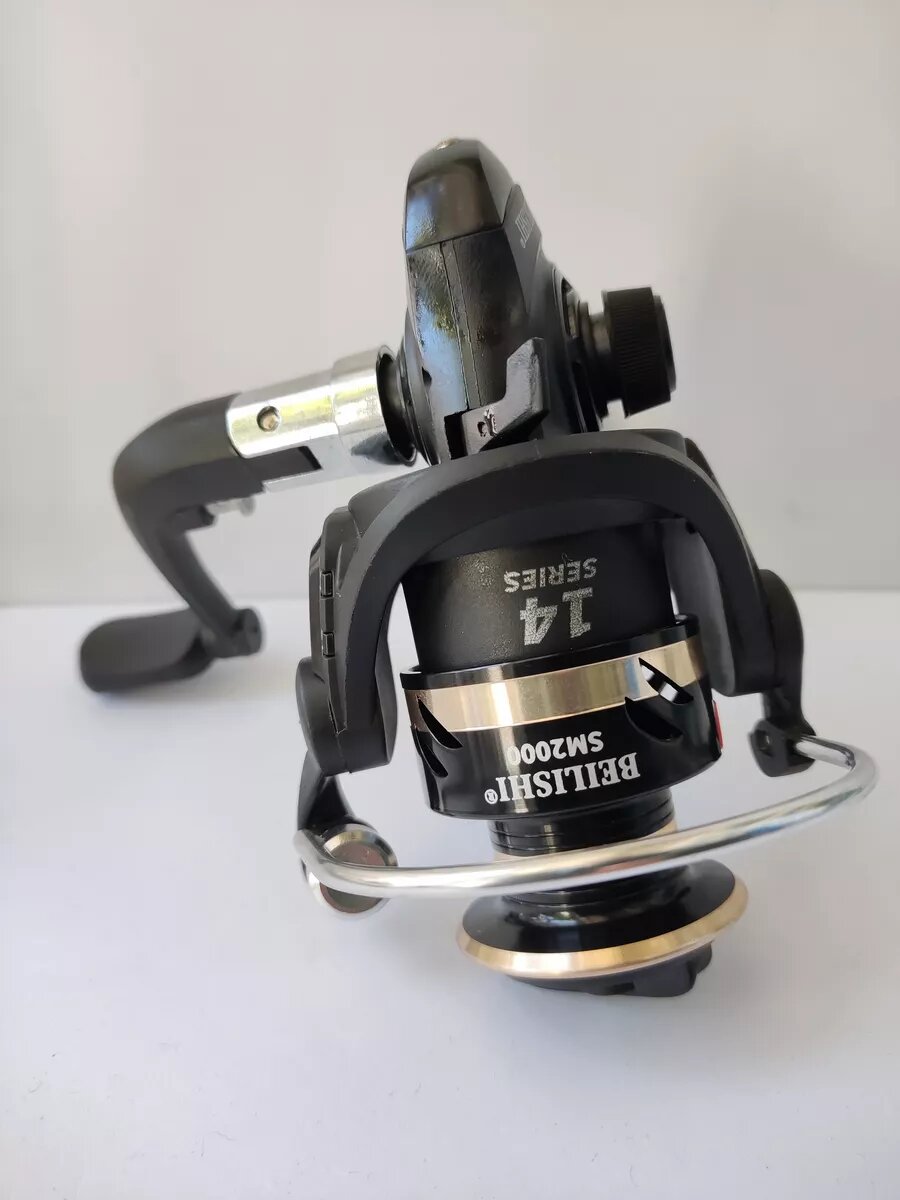 Рыболовная катушка BEILISHI SM2000, безынерционная, лесоёмкость 0,25-0,35 мм