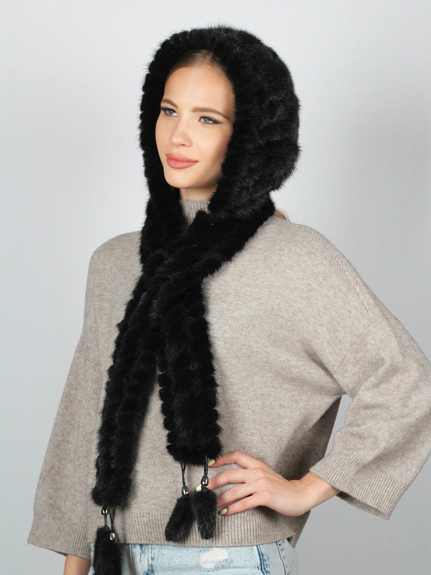 Капор Осень-зима 2025 для женщин