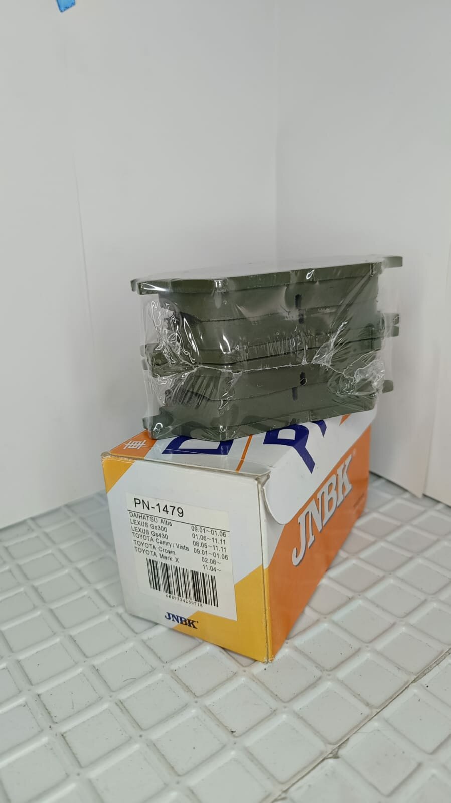 Колодки тормозные дисковые JNBK/ NiBK PN1479 передние, комплект TOYOTA LEXUS DAIHATCU