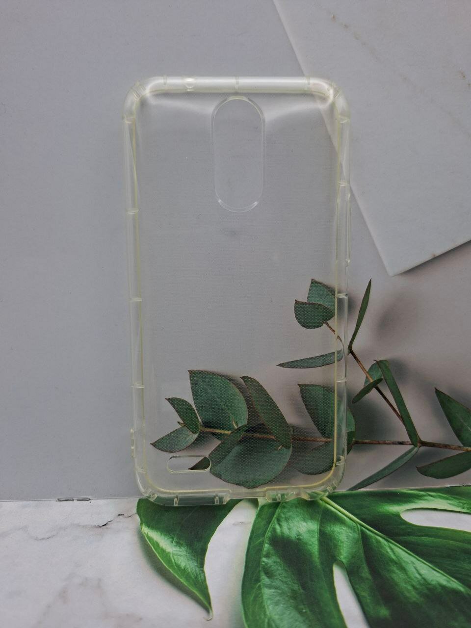 Силиконовый чехол на LG K10 2017 защитный