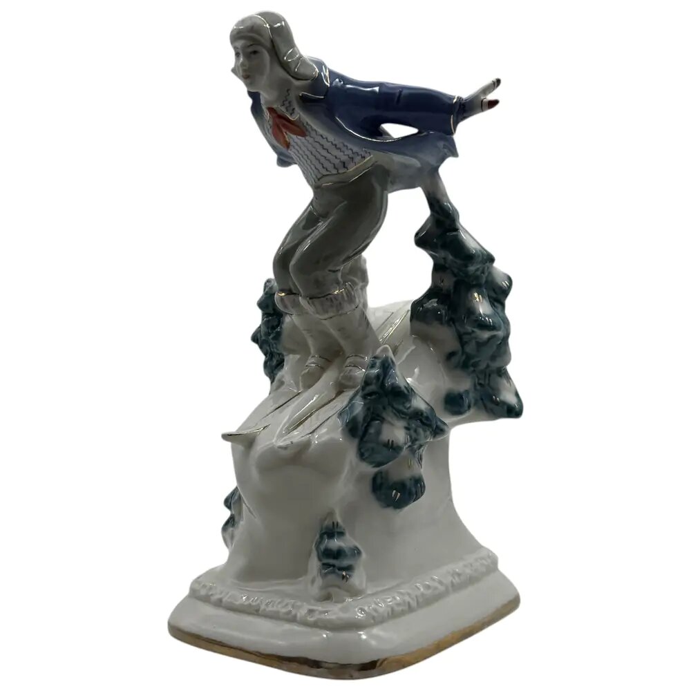 Фарфоровая статуэтка "Катание с гор Лыжник", 1954 гг, автор Орлов С. М, Вербилки, СССР