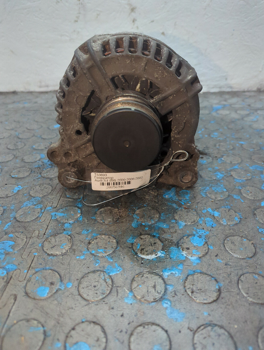 Генератор Audi A4 (B6) Б/У