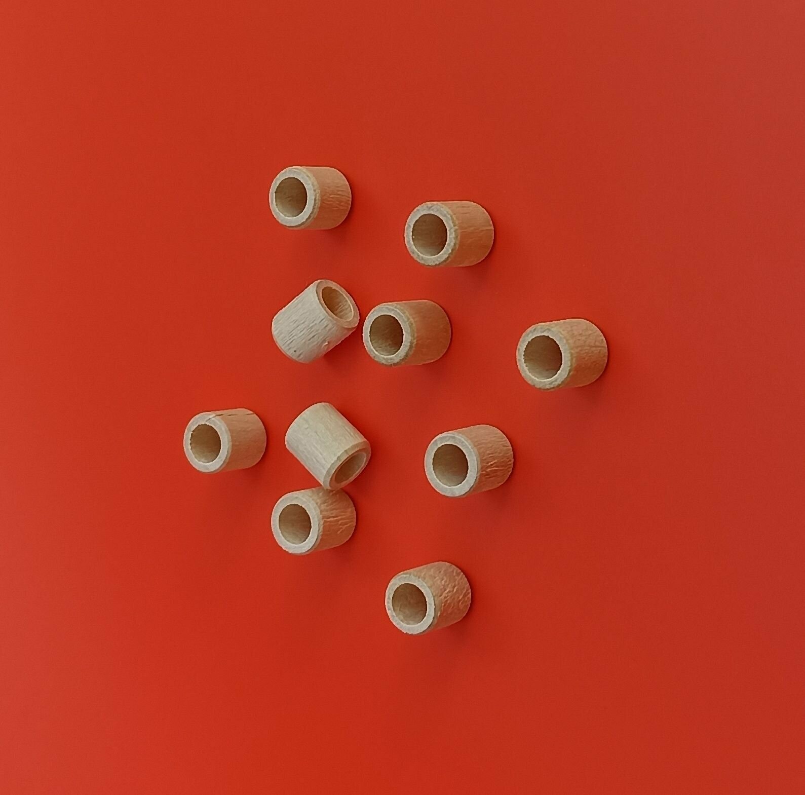 Деревянные рамные пробки диаметр 10 мм длина 11 мм сквозное отверстие 6,35 мм, граб, MEYNE Germany, для ремонта пианино и роялей