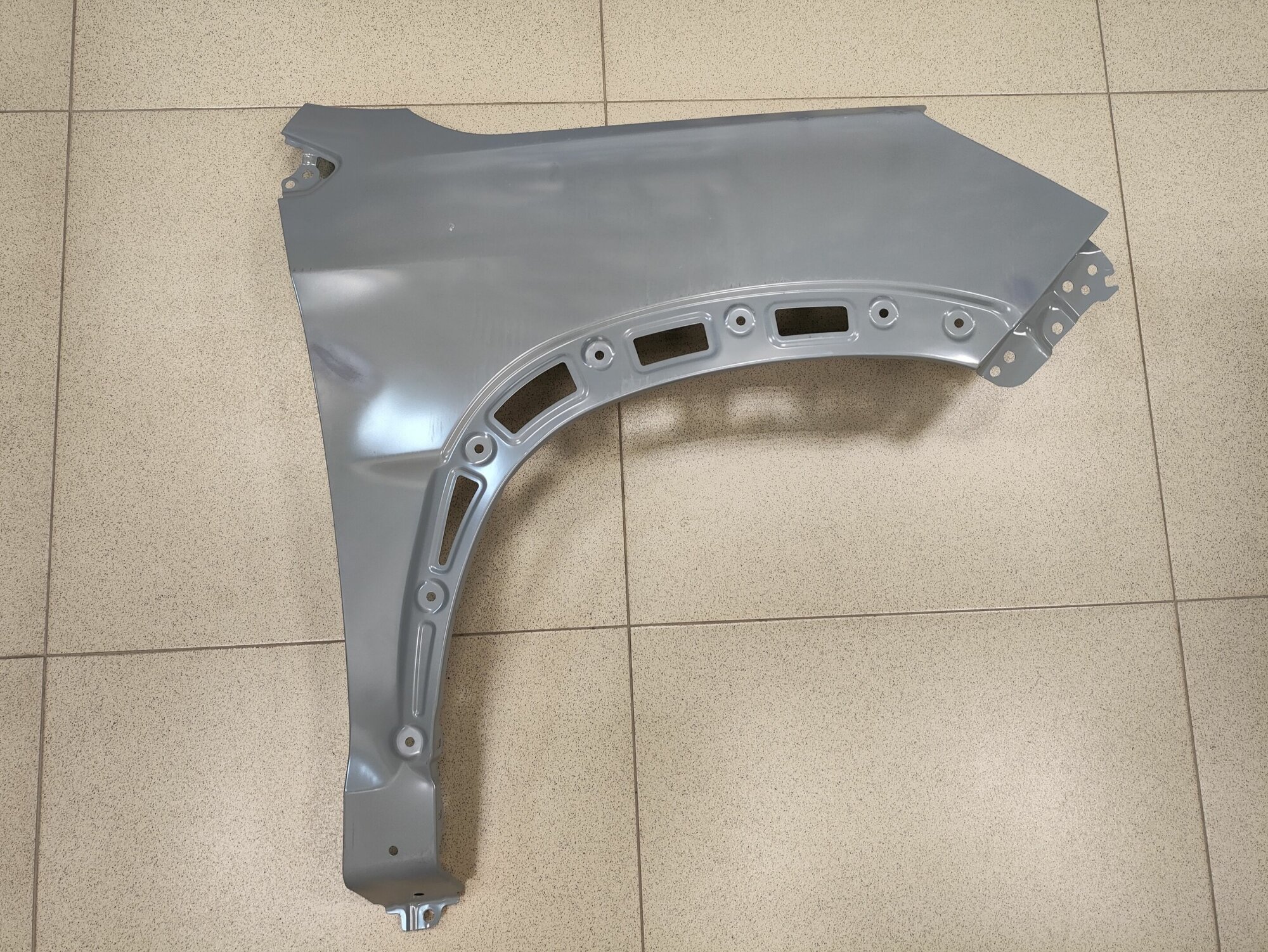 Крыло правое Chery Tiggo 2 [1.5 16V 5MT внедорожник] J698403102DY
