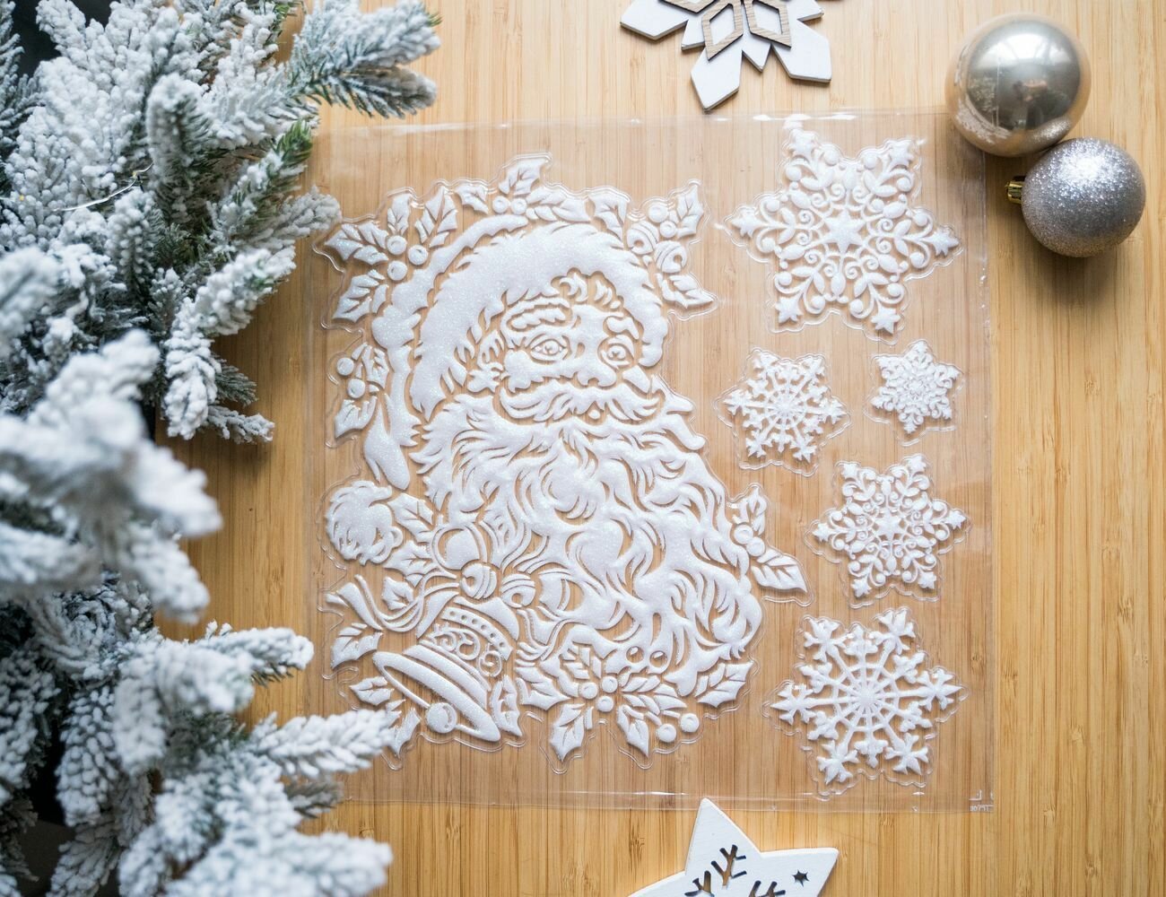 Наклейки для декорирования окон снежный праздник-санта, 28х38 см, Koopman International ABJ401010-санта