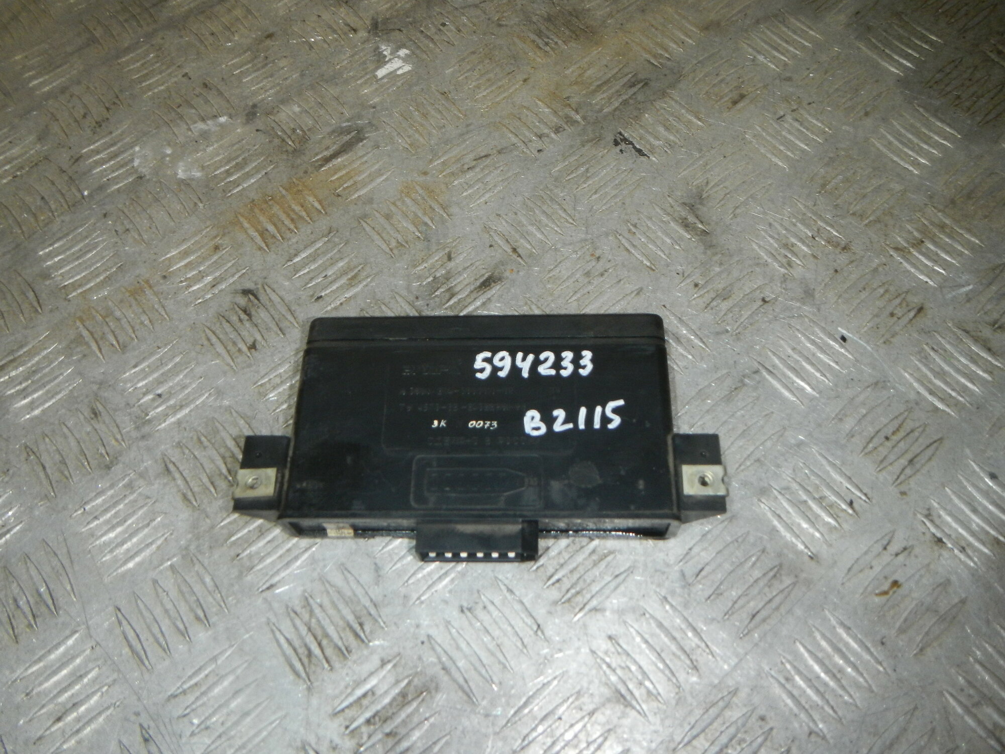 Б/У Блок электронный, ВАЗ (VAZ)-2115 ВАЗ 2115 Блок индикации бортовой системы. Без видимых повреждений. 594233 LADA арт. ...