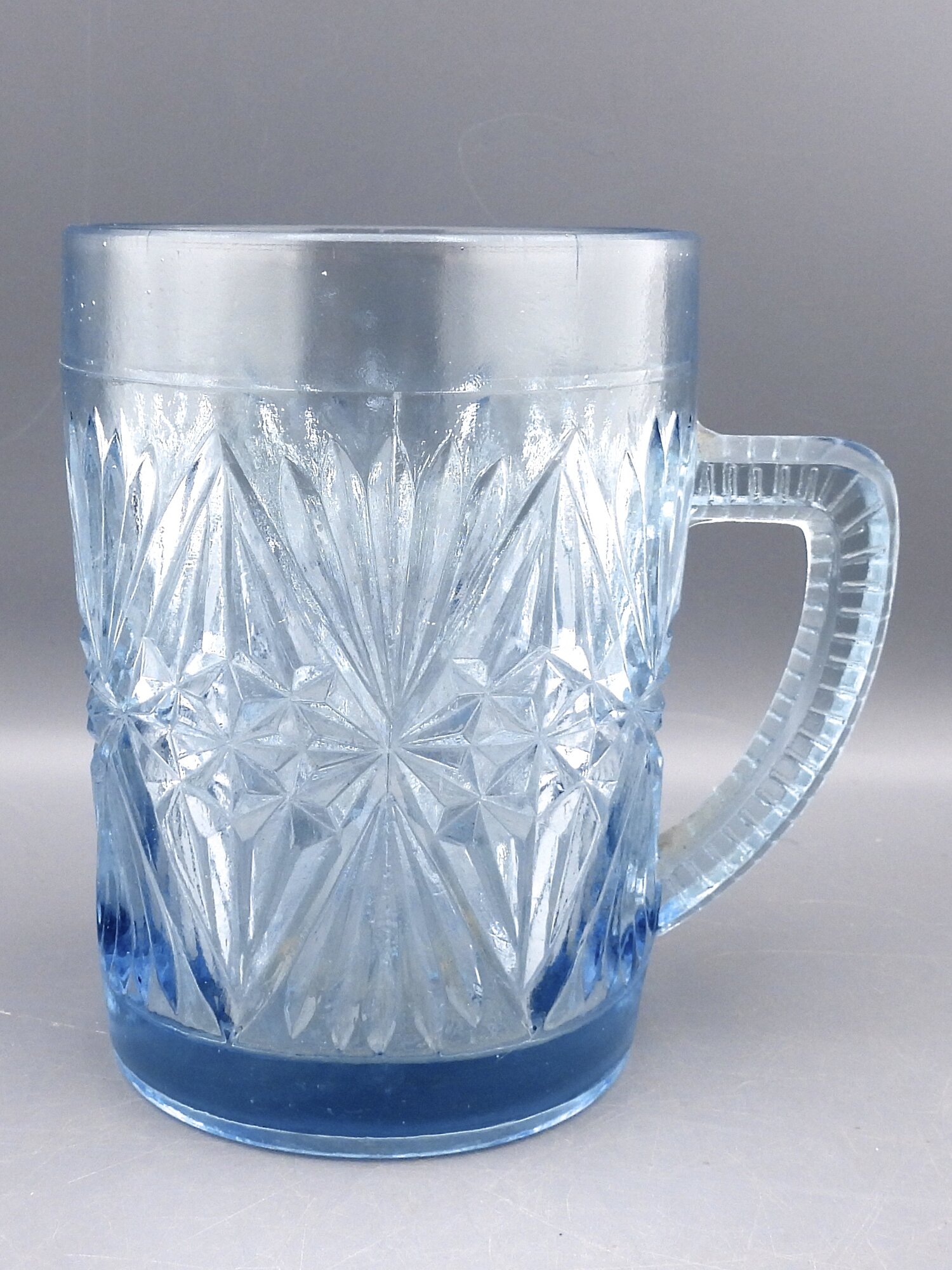 Кружка 400 мл прессованное купоросное стекло Российская империя