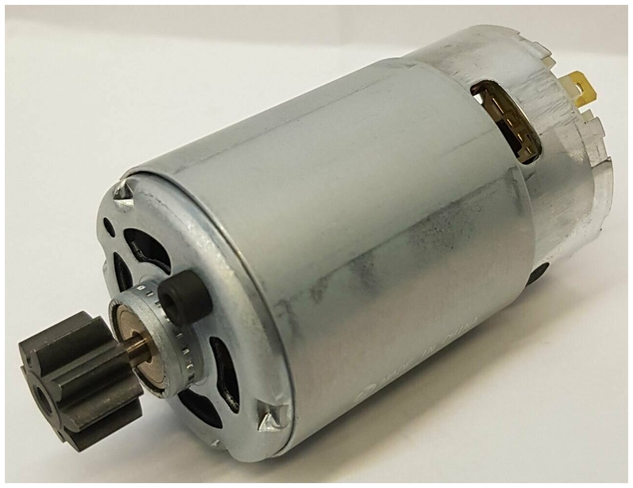 Двигатель для аккумуляторного кустореза MAKITA DUM604, DUM168, BUM168 (629945-9)