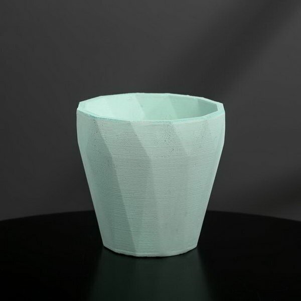 Кашпо из гипса "Полигональ", мятное, 10.5 x 11 см, 0.5 л, размер упаковки: 11 x 11 x 11 см.