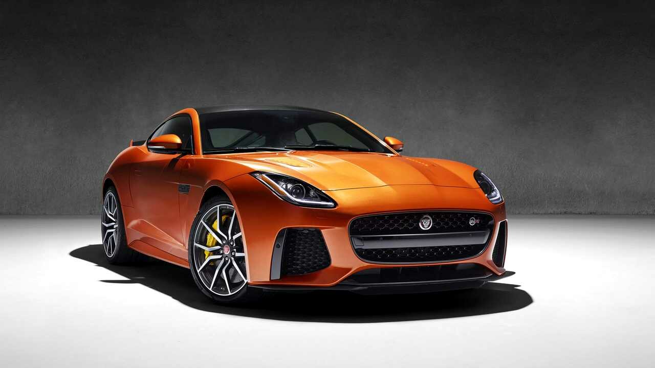Картина на холсте 60x110 LinxOne "Type svr 2017 Jaguar" интерьерная для дома / на стену / на кухню / с подрамником