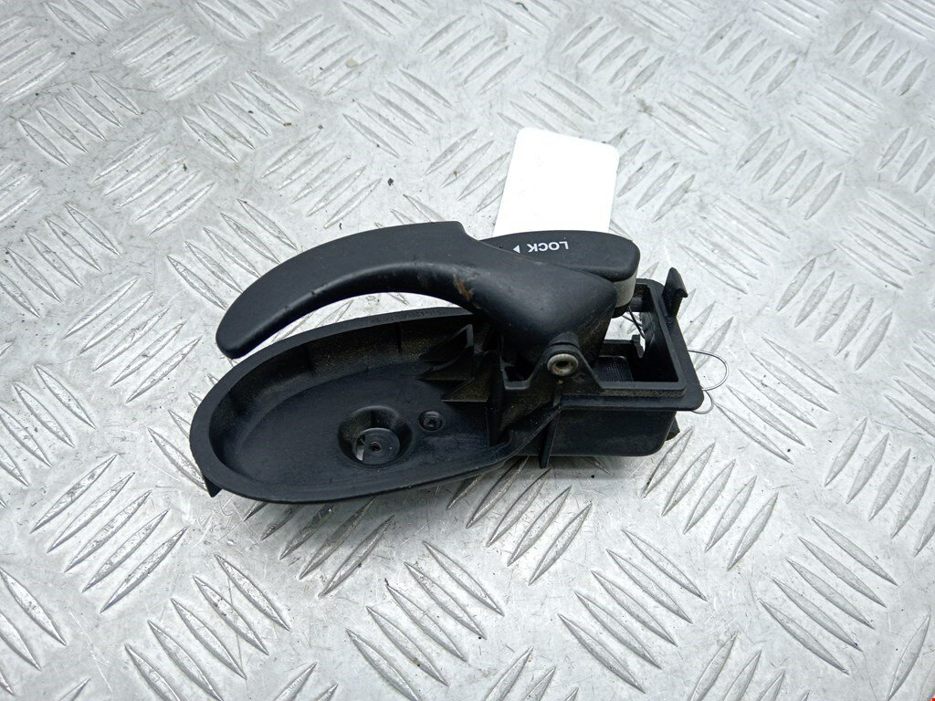 Ручка двери внутренняя задняя левая Ford Focus 1 XS41A22601AK арт. 1990204