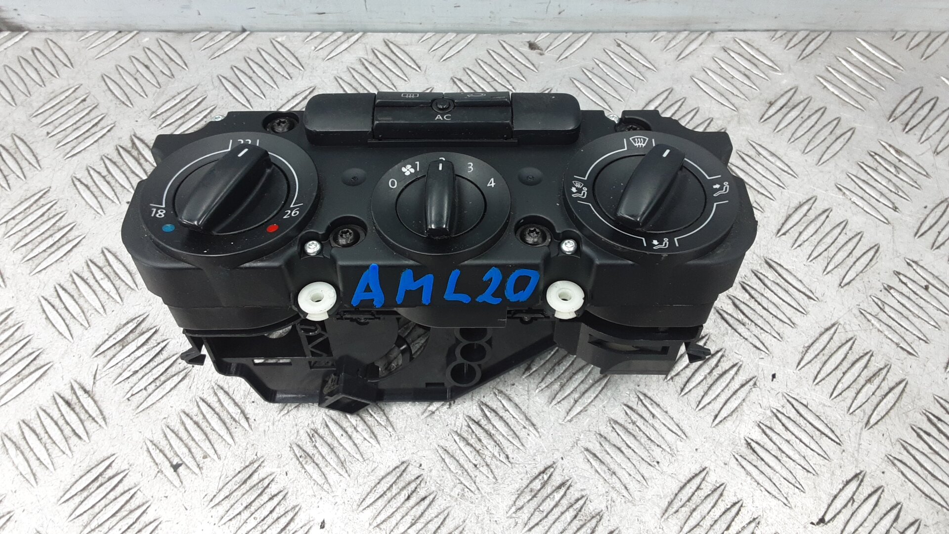 Блок управления печки и климат-контроля VOLKSWAGEN PASSAT B6