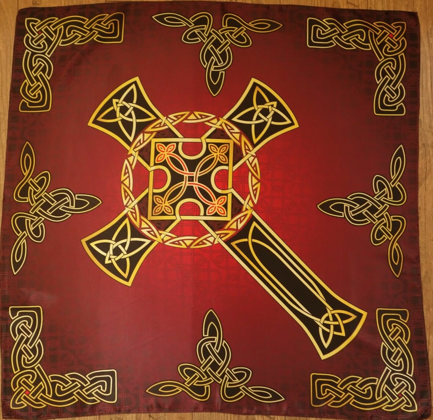 Платок Кельтский крест Сила и мощь