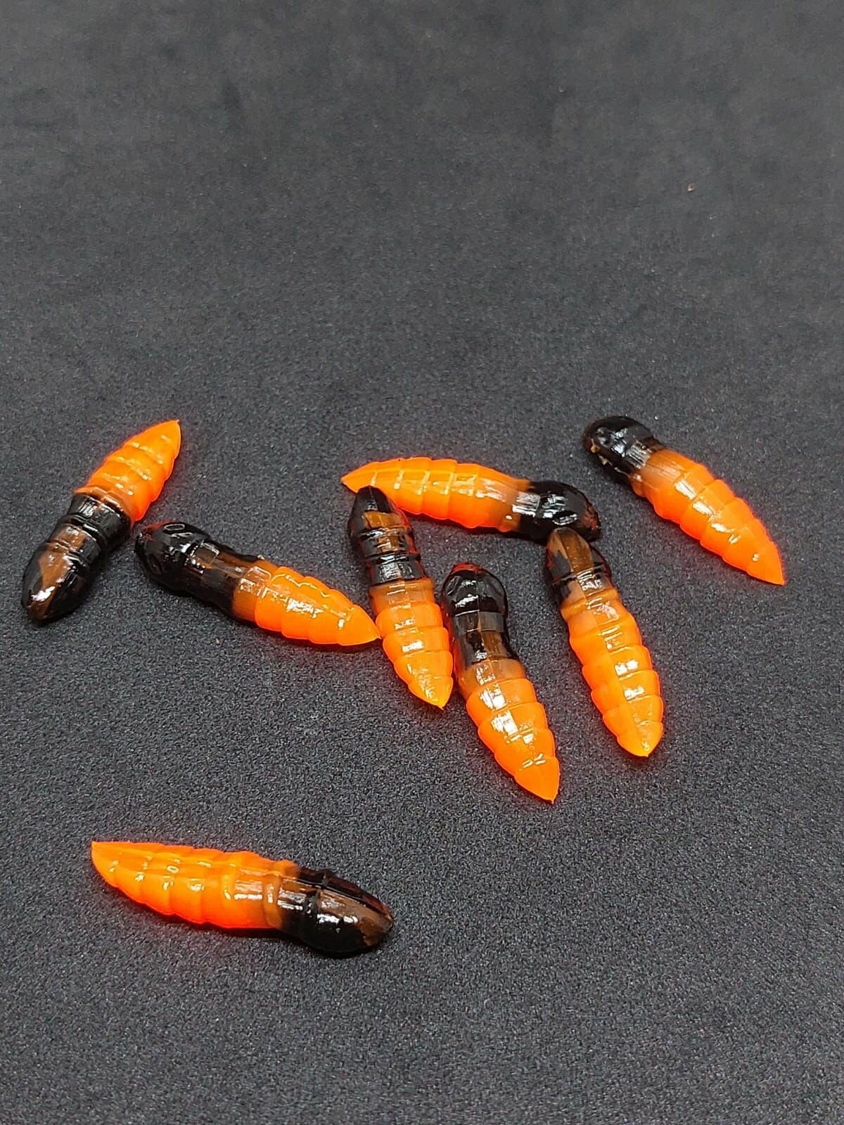 Силиконовые приманки. Съедобные. PUPA. Цвет черный оранжевый