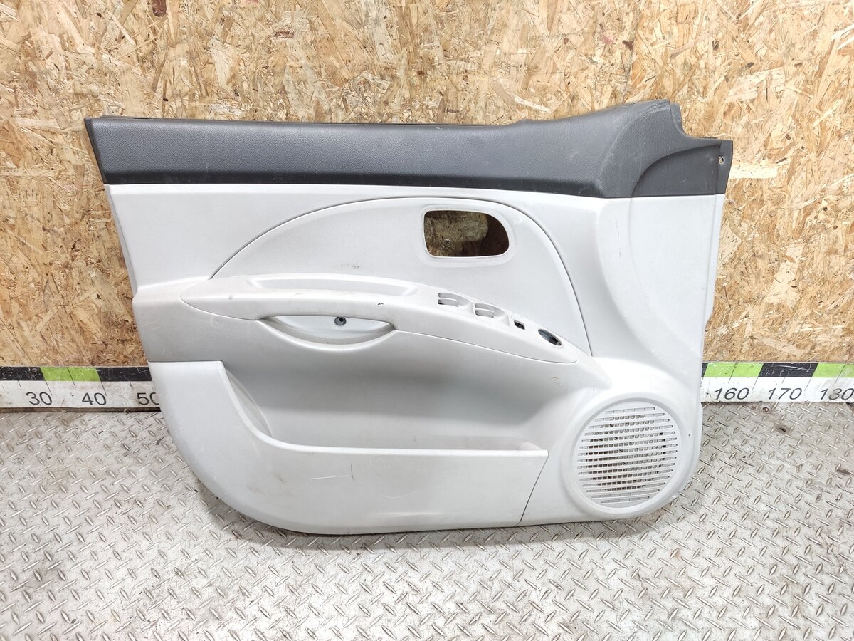 Обшивка двери передней левой KIA Picanto 2004-2011 8231007010