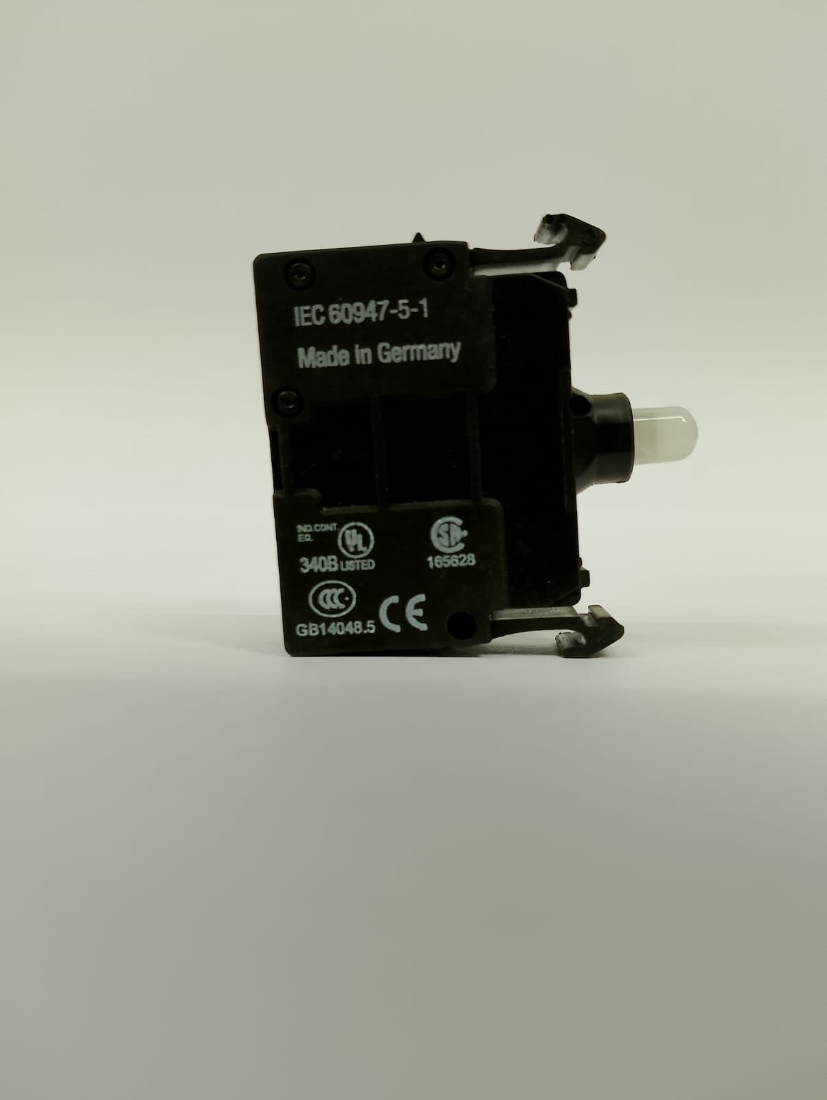 Светодиод с винтовым Зажимом 12-30В (АС), 8-15А, крепление спереди, цвет зеленый (M22-LED-G)