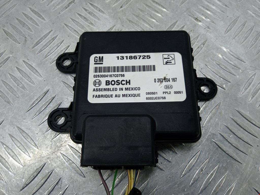 Блок управления парктрониками Opel Corsa D 13186725 арт. 1732459