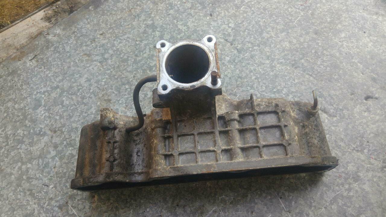 Впускной коллектор Toyota Corolla Verso E121 (2001 - 2004) 171110R010