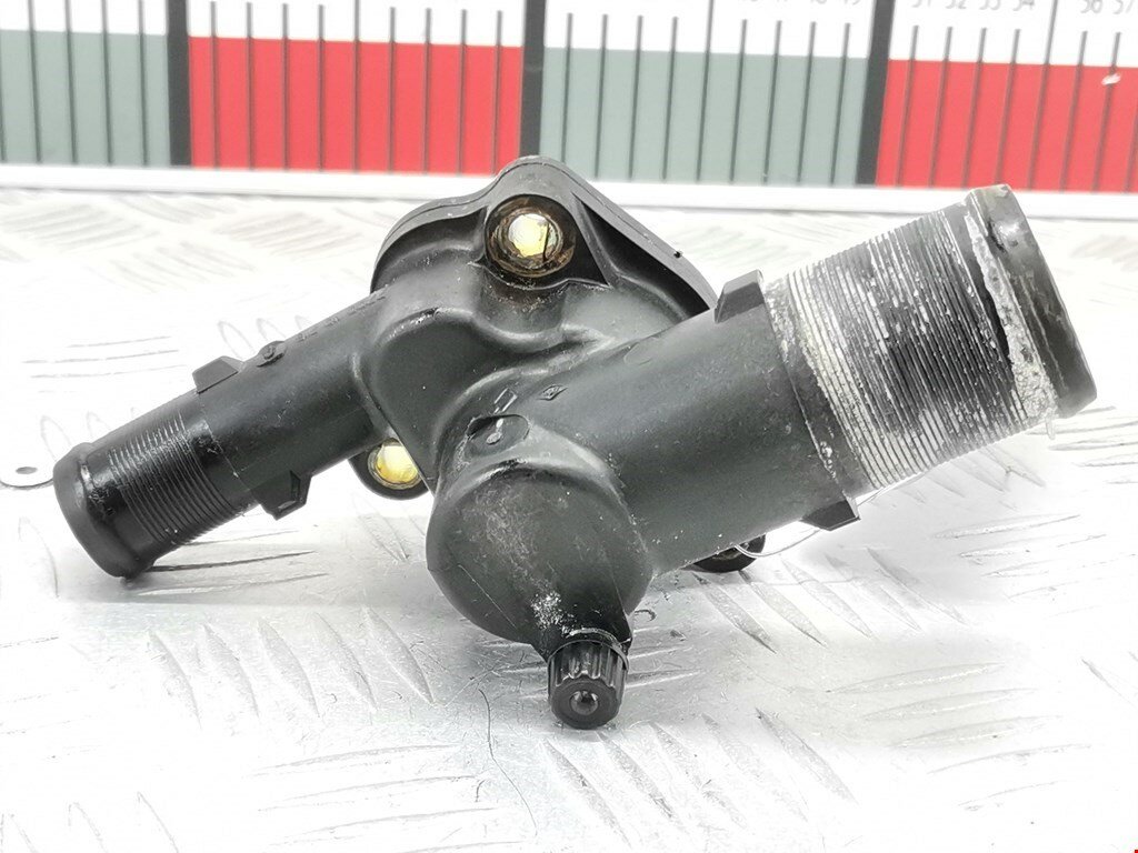 Корпус термостата Renault Clio 2 8200660882 арт. 2005971