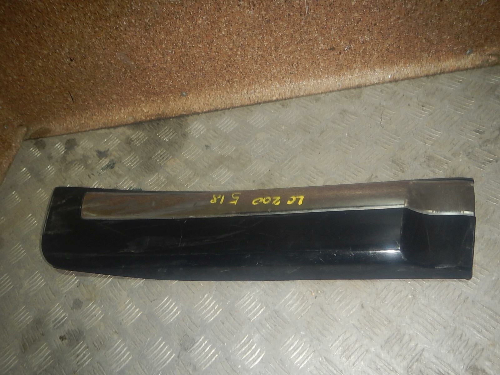 Б/У Молдинг двери задней правой, Toyota (Тойота)-LAND CRUISER 200 (08-) TOYOTA LAND CRUISER 200 (08-) Царапины. 386465 T...