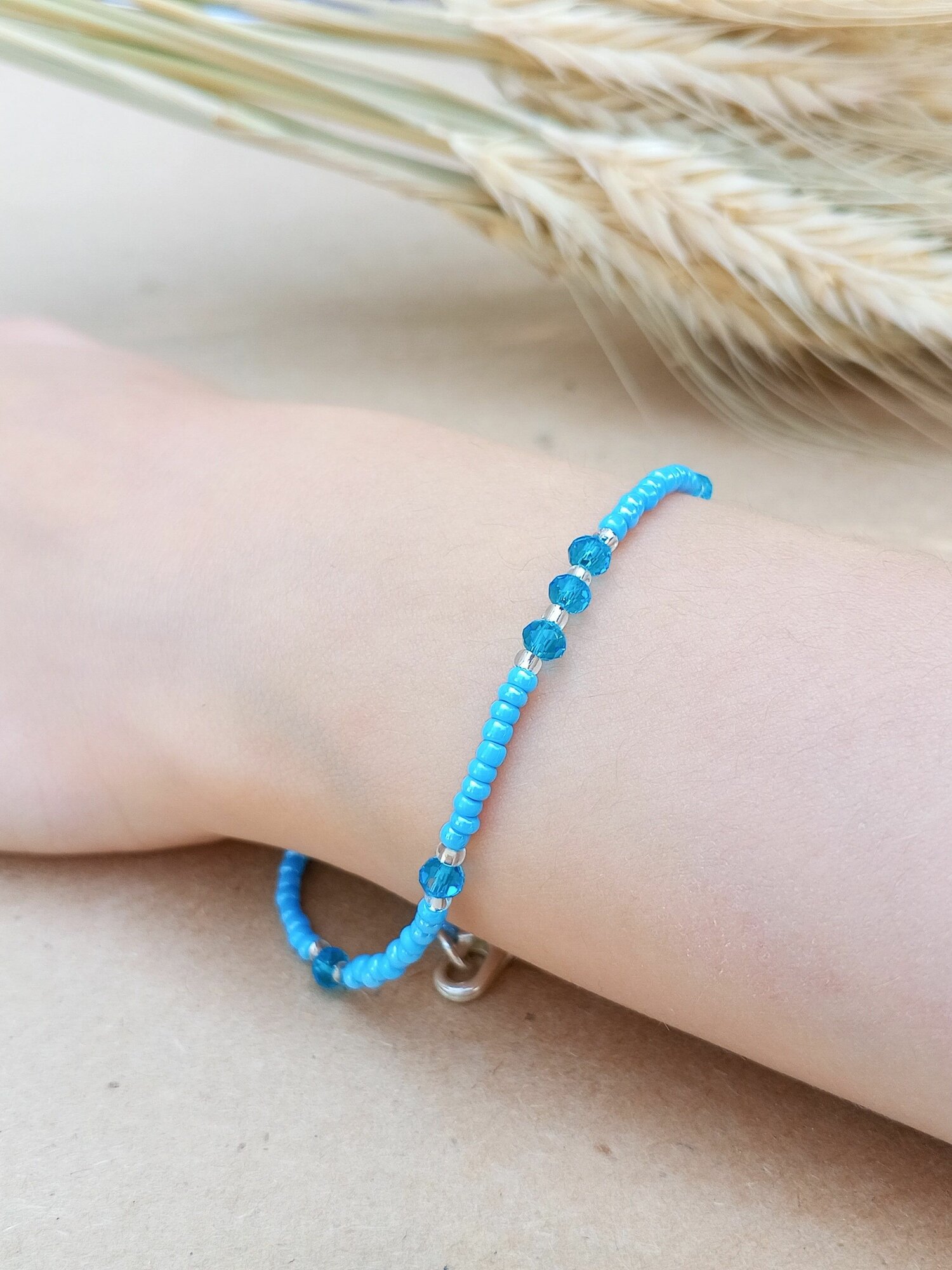 Браслет, бисер