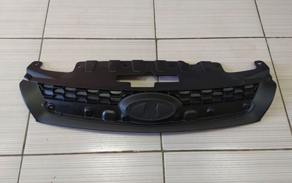 Решетка радиатора LADA Kalina 2